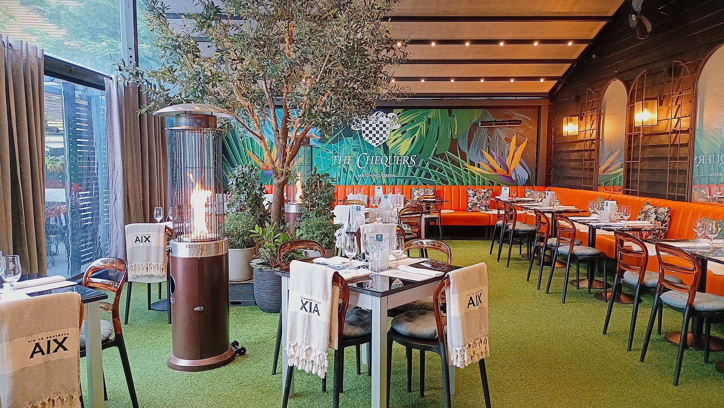 Bookings - The Chequers Matching Green